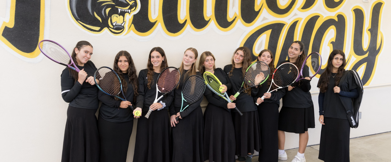 Girls Division Teams – YULA High School